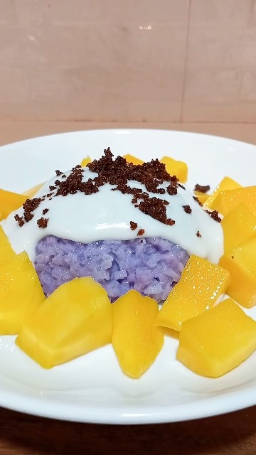 Ube mango sticky rice - YouTube
