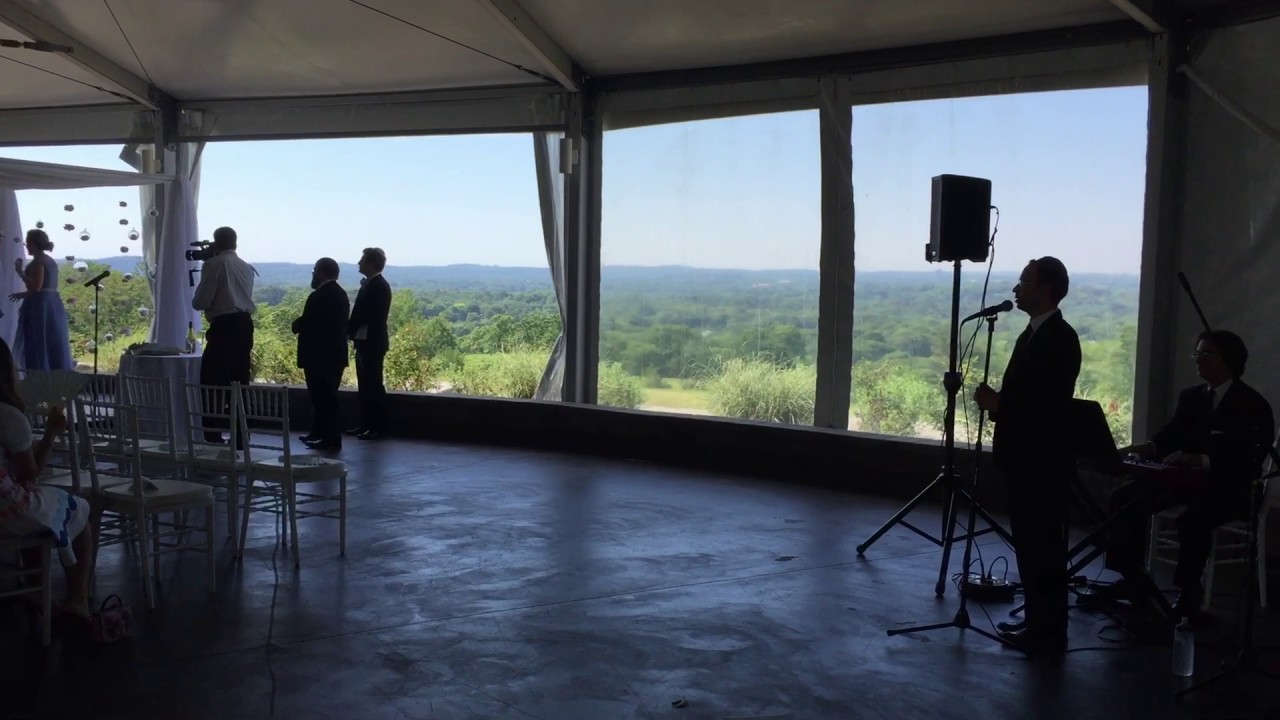 Yitzy Spinner sings Yaakov Shwekey's Mi Adir - YouTube