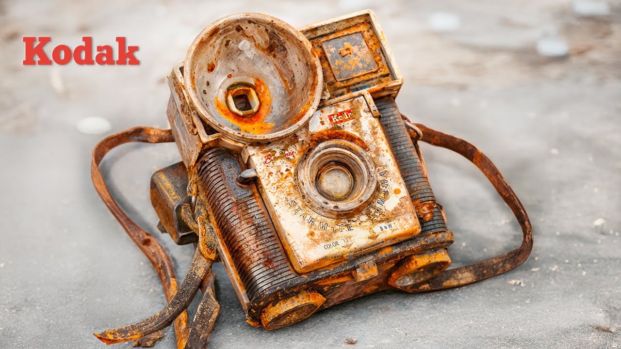 Kodak Brownie Starmite | Реставрация старого фотоаппарата - YouTube