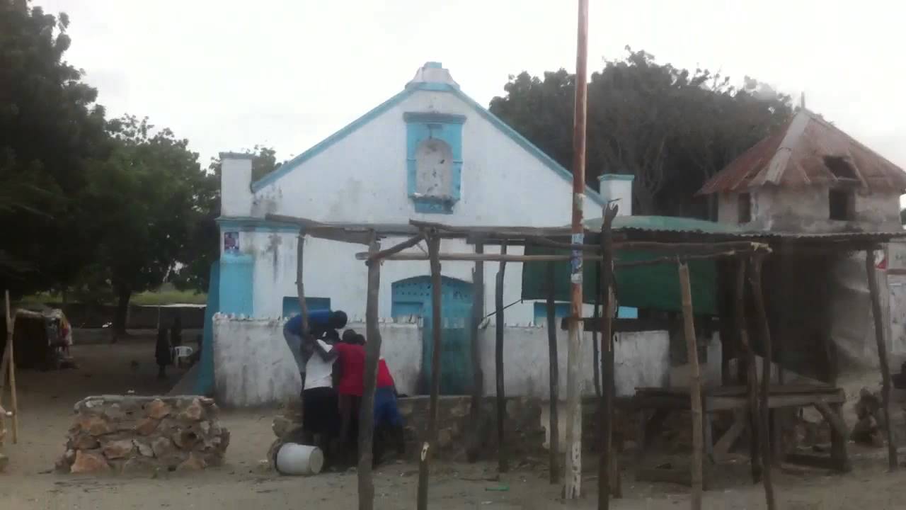 Limonade in haiti - YouTube