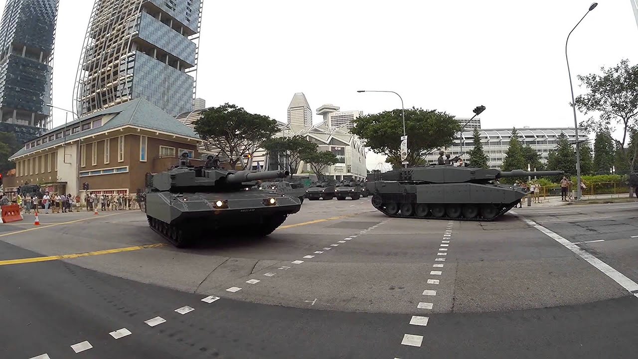 Leopard 2SG tanks mobile column - YouTube