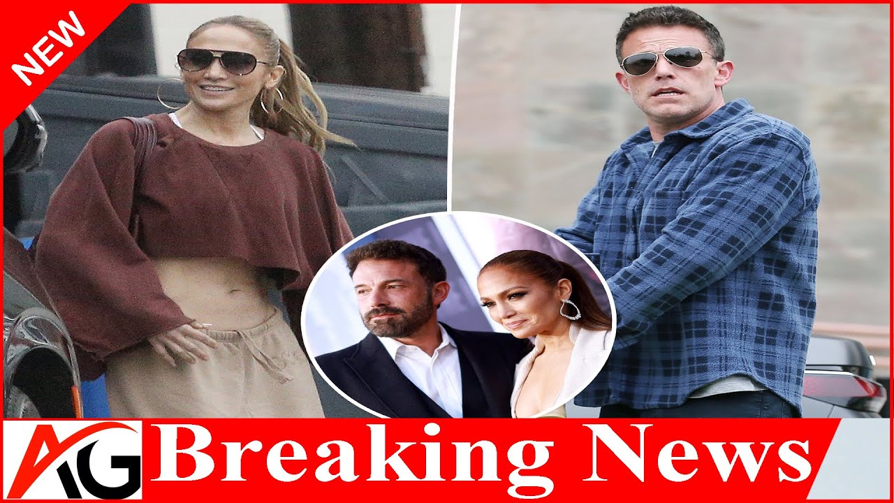 Ben Affleck was photographed without a wedding ring amid speculation ...