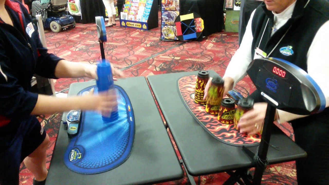 Speed Stacks cup stacking competition at Toy Fest West 2015 - YouTube