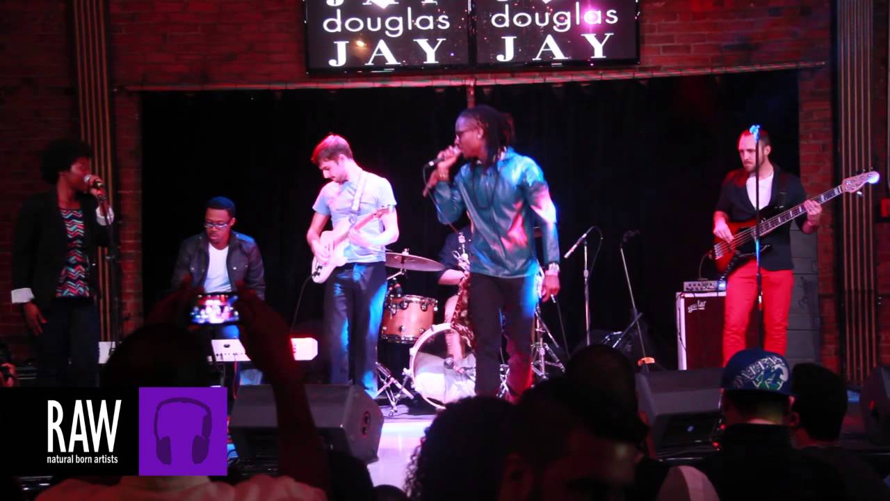 Jay Jay Douglas at RAW:Dallas Awakening 02/20/2014 - YouTube