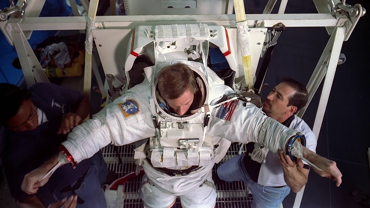 Space Station 2002 - YouTube