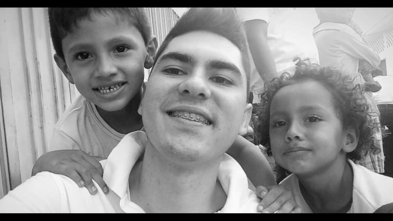 JOVENES QUE REVOLUCIONAN #1 / Camilo Machado - YouTube