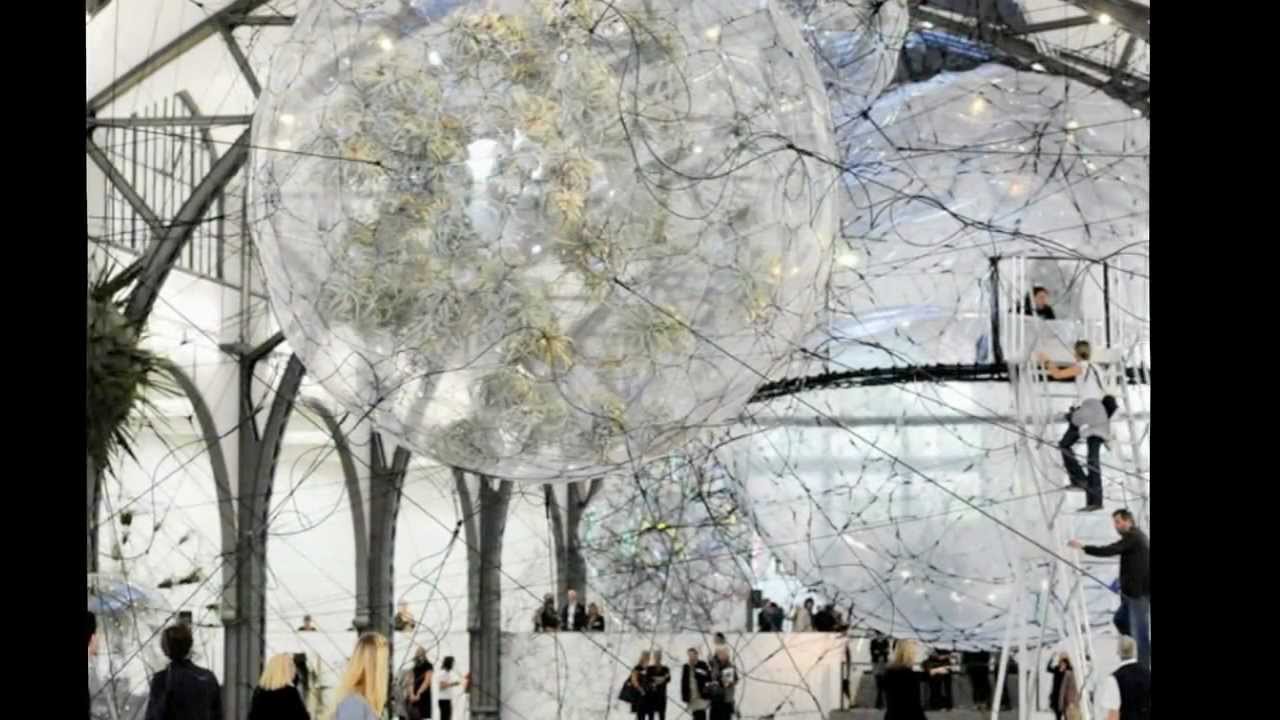 "cloud cities" Exhibition by artist Tomas Saraceno - YouTube