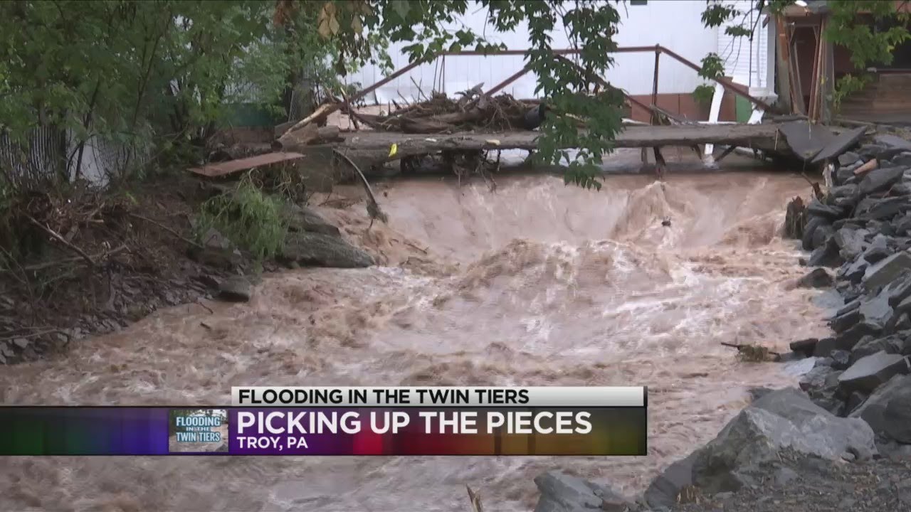Community Comes Together after Devastating Flooding - YouTube