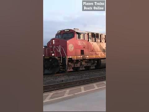 #shorts CN M394 Manifest Train CN 3224 & CN 3178 Locomotives #trains - YouTube