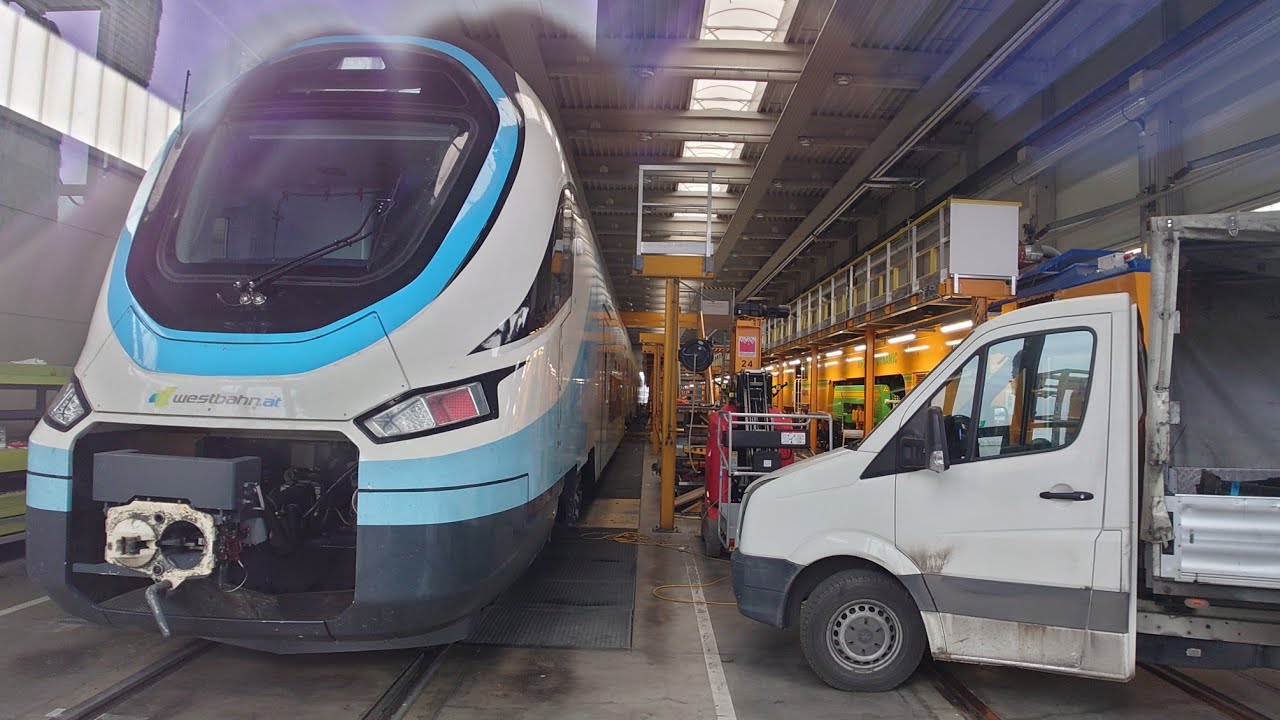Die neueste und modernste Westbahn Österreichs - YouTube