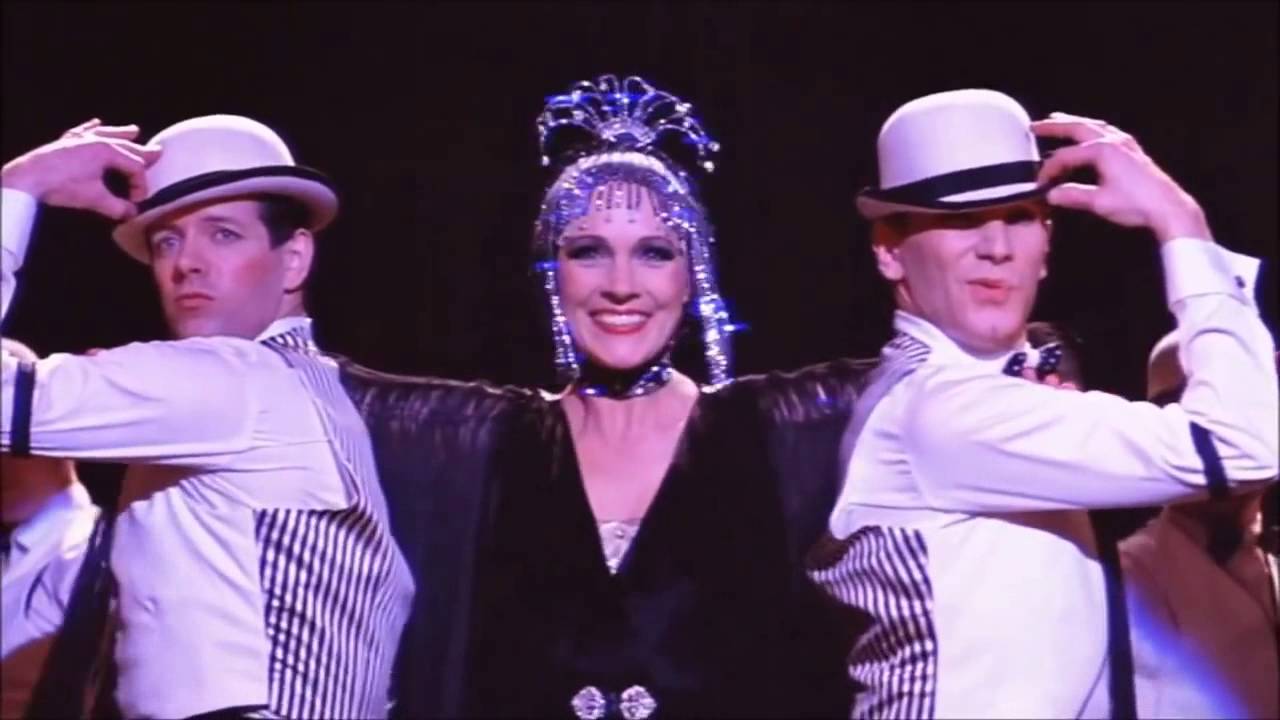 Le Jazz Hot_Julie Andrews_Victor Victoria - YouTube