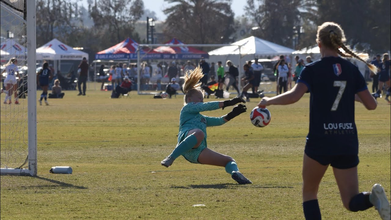Girls Academy Winter Showcase - SoccerWire Player that Impressed - YouTube