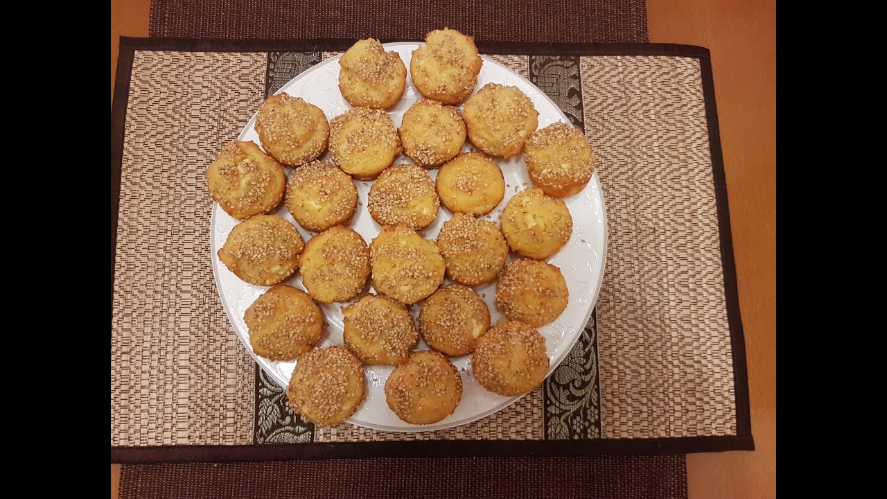 Cheese cornbread mini muffins - Mini projice sa sirom - YouTube