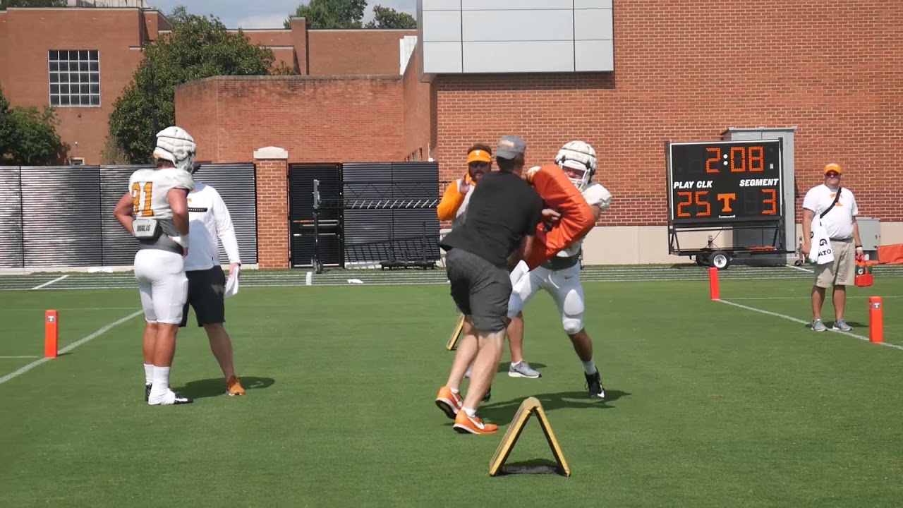 2019 Tennessee Football Fall Practice 17 - YouTube
