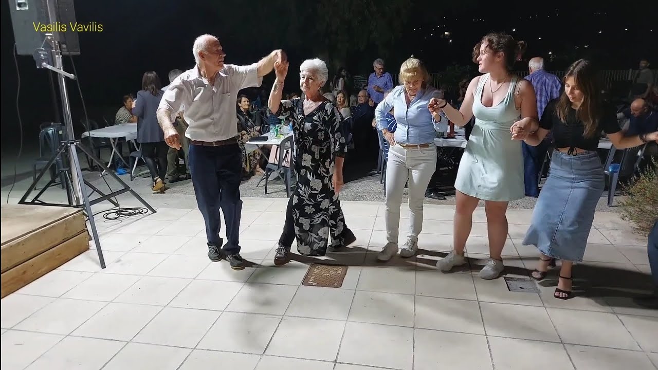 Νησιώτικα - Νίκος Νομικός βιολί-τραγούδι - YouTube