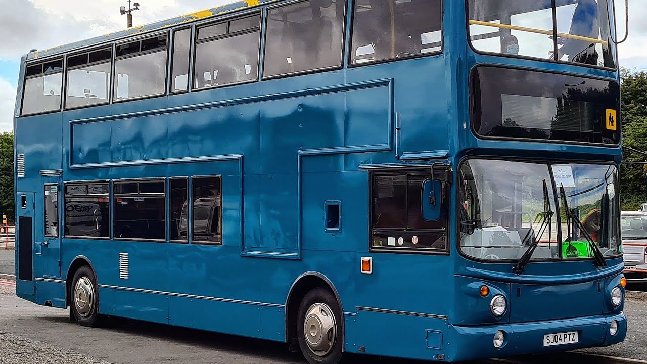 🚍*Beautiful Whine* Paul's Travel SJ04 PTZ Volvo B7 - YouTube