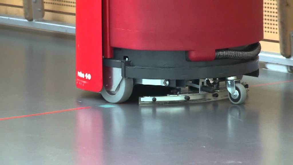 Cleanfix ROBO 40s by SMB - YouTube