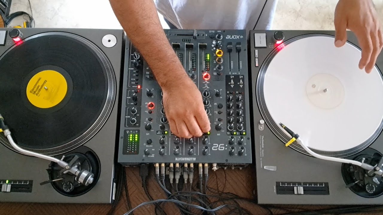 funky house , disco house.....vinyl dj set - YouTube