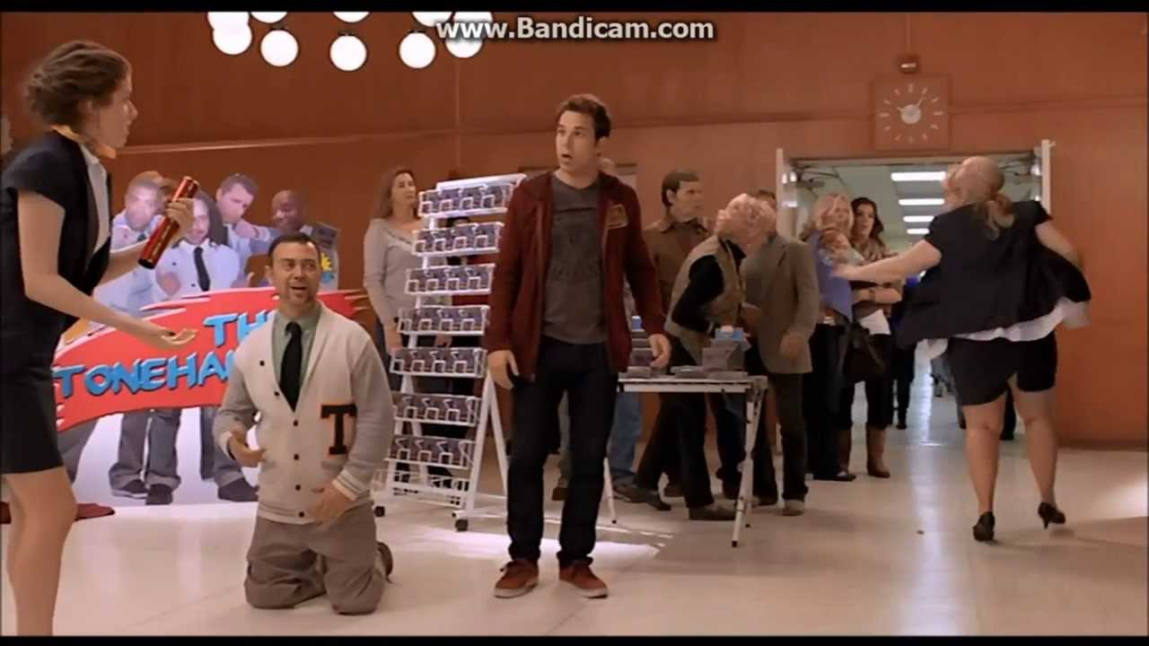 Pitch Perfect - Fight scene - YouTube