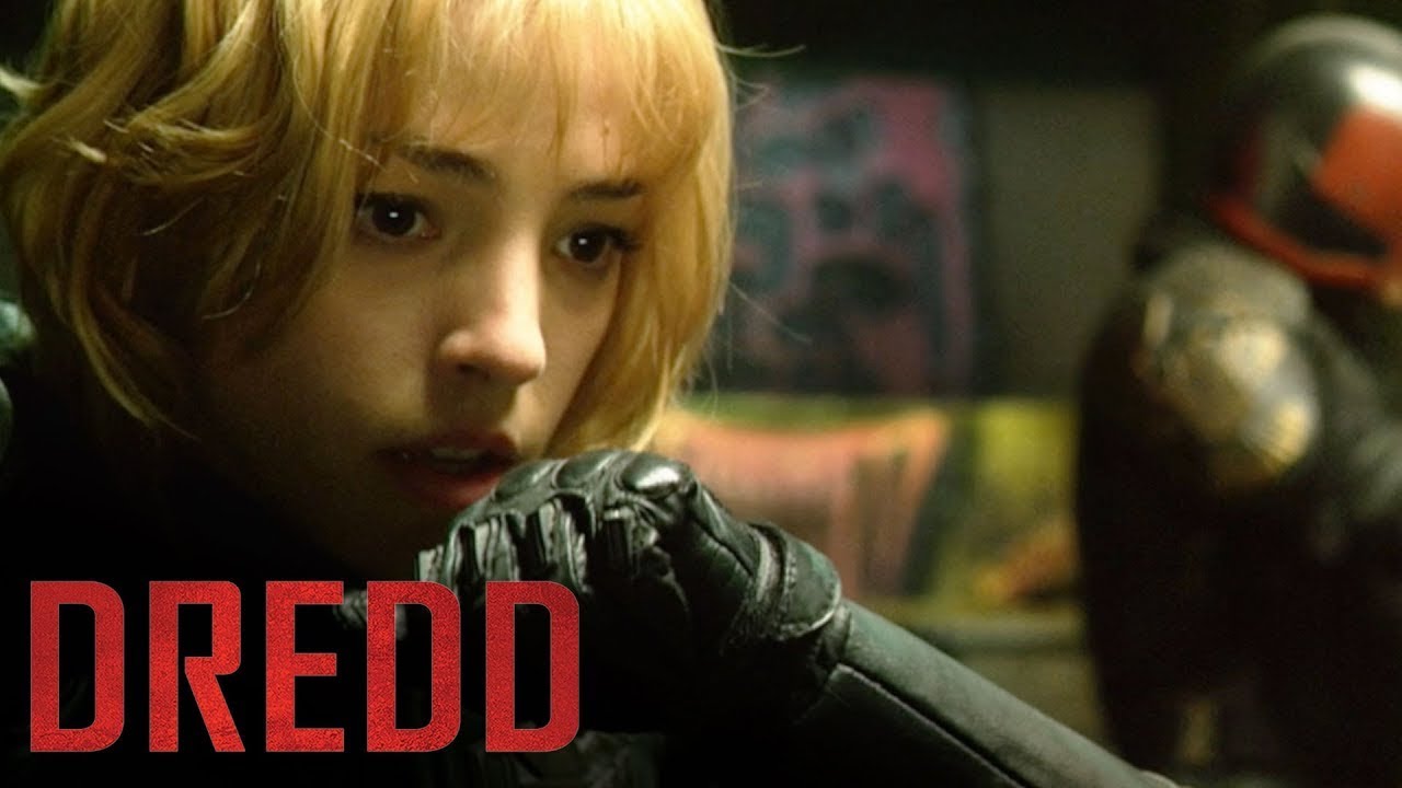 Dredd & Anderson Fight Through a Drug Den | Dredd - YouTube