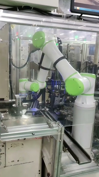 Precision Loading and Unloading by Collaborative Robots #collaborativerobots # ...