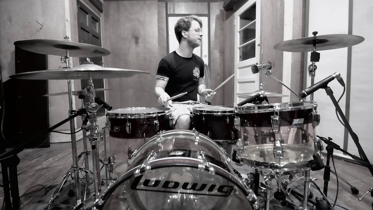 sober // lorde (drum cover) - YouTube