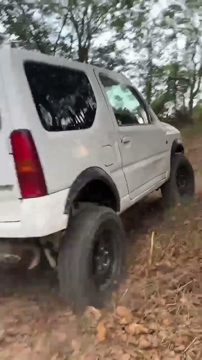 木に衝突？バンパー、フェンダーがボコボコのジムニーでY川を走る#jb23 #ジムニーjb23 #ジムニー #offroad #オフロード #酷道 #林道 #矢作川 #y川 #クロカン #愛知県 ...