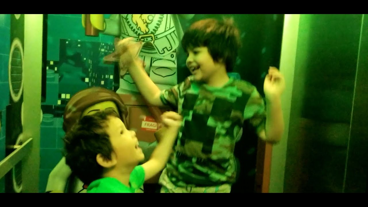 Disco Elevator | Party in Elevator | Legoland Hotel Florida | Winter ...