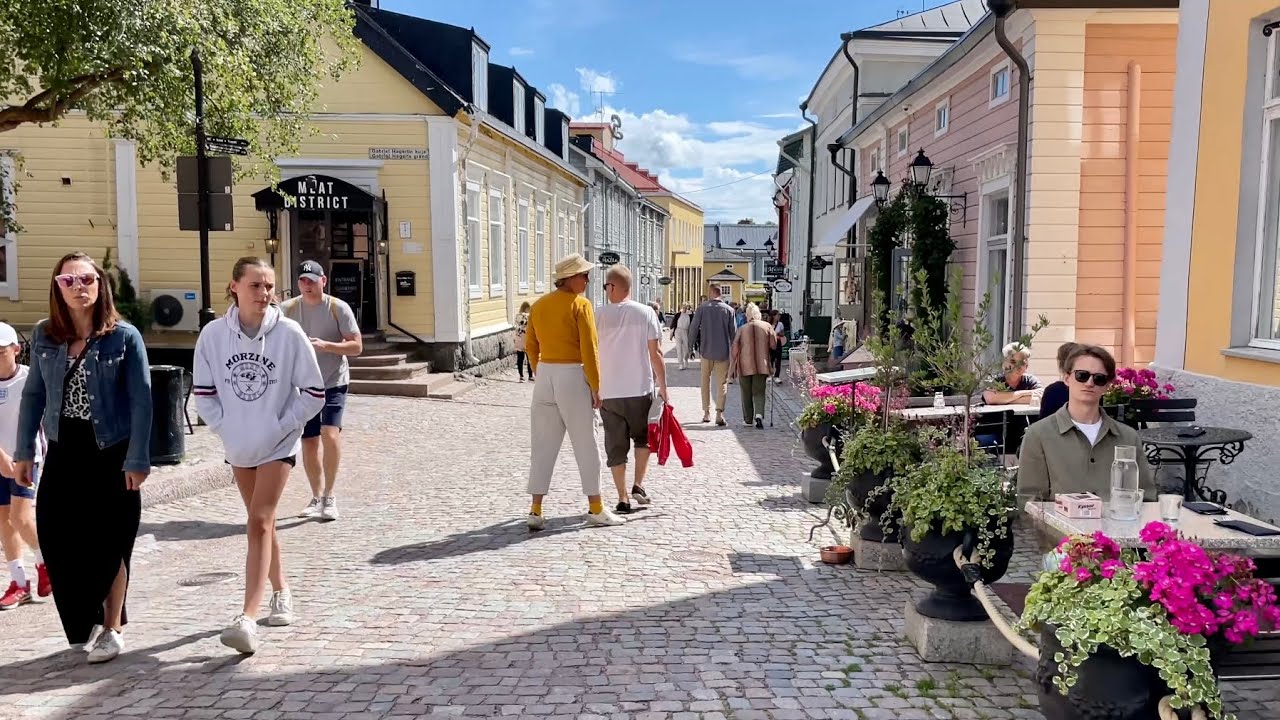 Finland Walks: Porvoo (Borgå). Picturesque small town, interesting ...