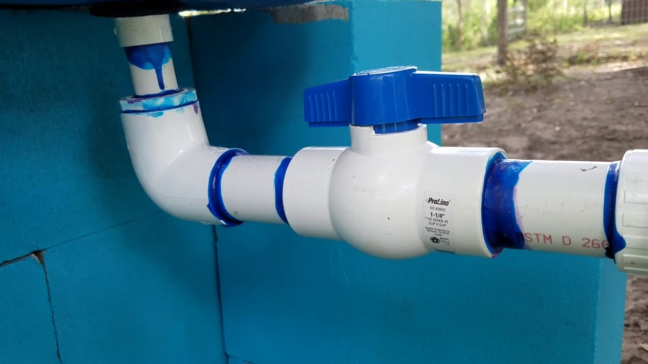 Automatic chicken/poultry watering system. - YouTube