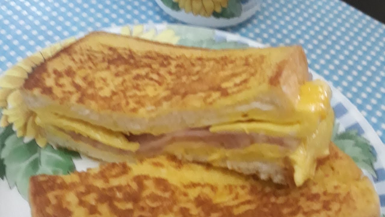 Easy One Pan Ham and Egg Sandwich - YouTube