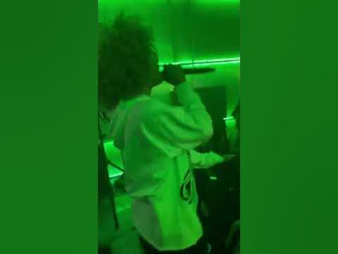 bktherula - santanny [performing] up close (1/3) - YouTube