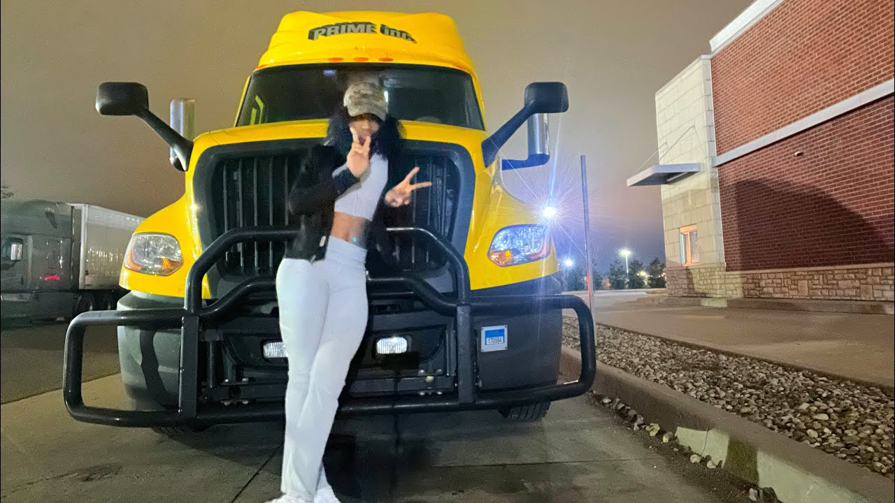 Female trucker life! WeeklyTrucking vlog! $4 a mile this week, 1650 ...