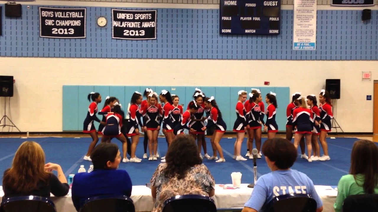 BMHS Cheerleading 2014 - YouTube