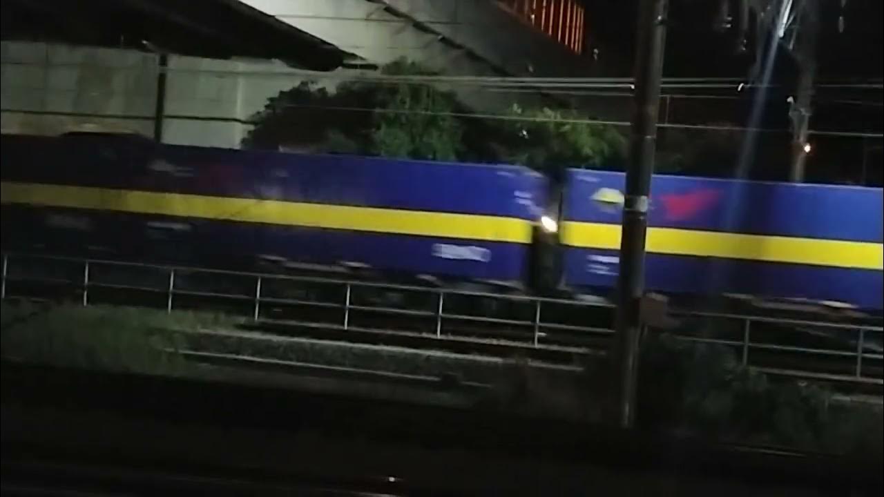 1064レJR貨物桃太郎EF210−316 - YouTube