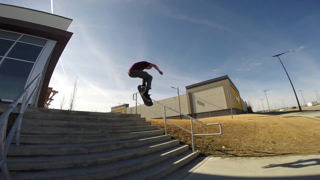 The Divic Box - YouTube