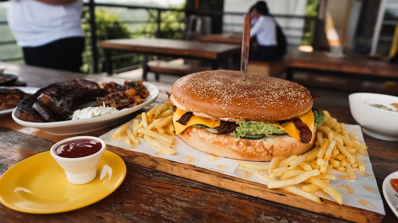 Chef's Corner Bistro - Gullas Heights Cebu city - YouTube