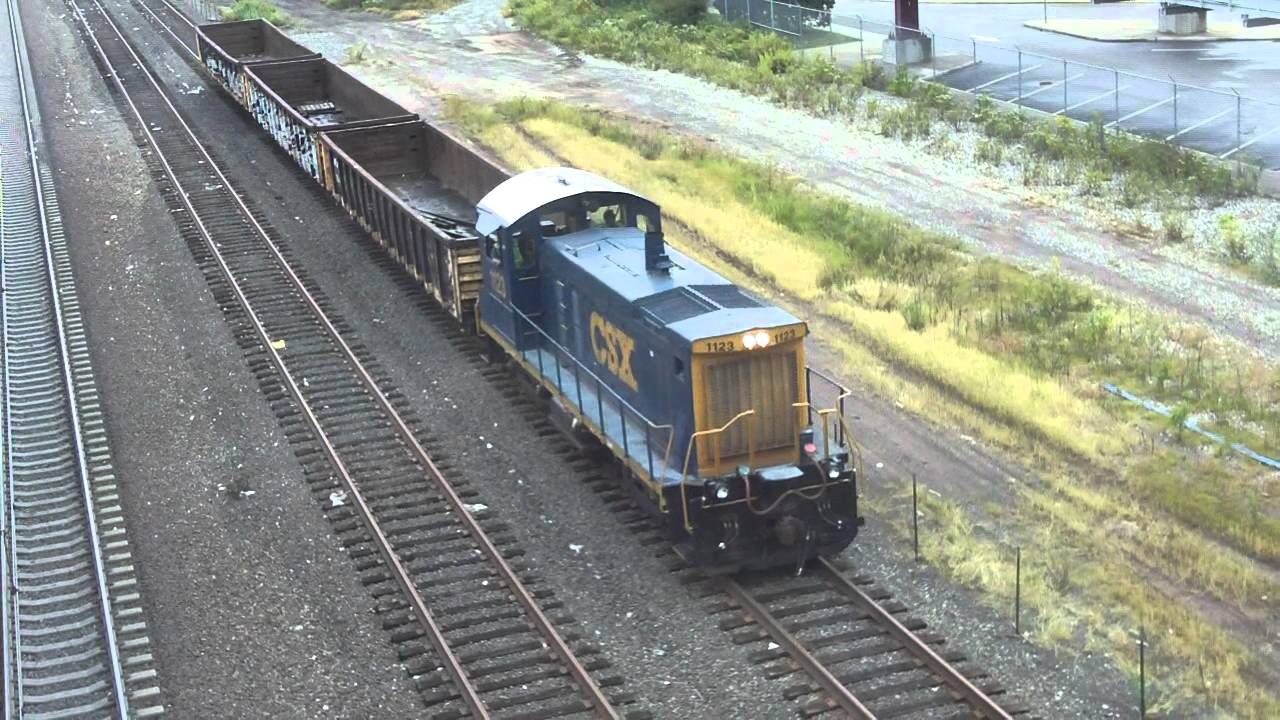 CSX EMD SW1001 1123 SB Newark New Jersey from EWR Station - YouTube