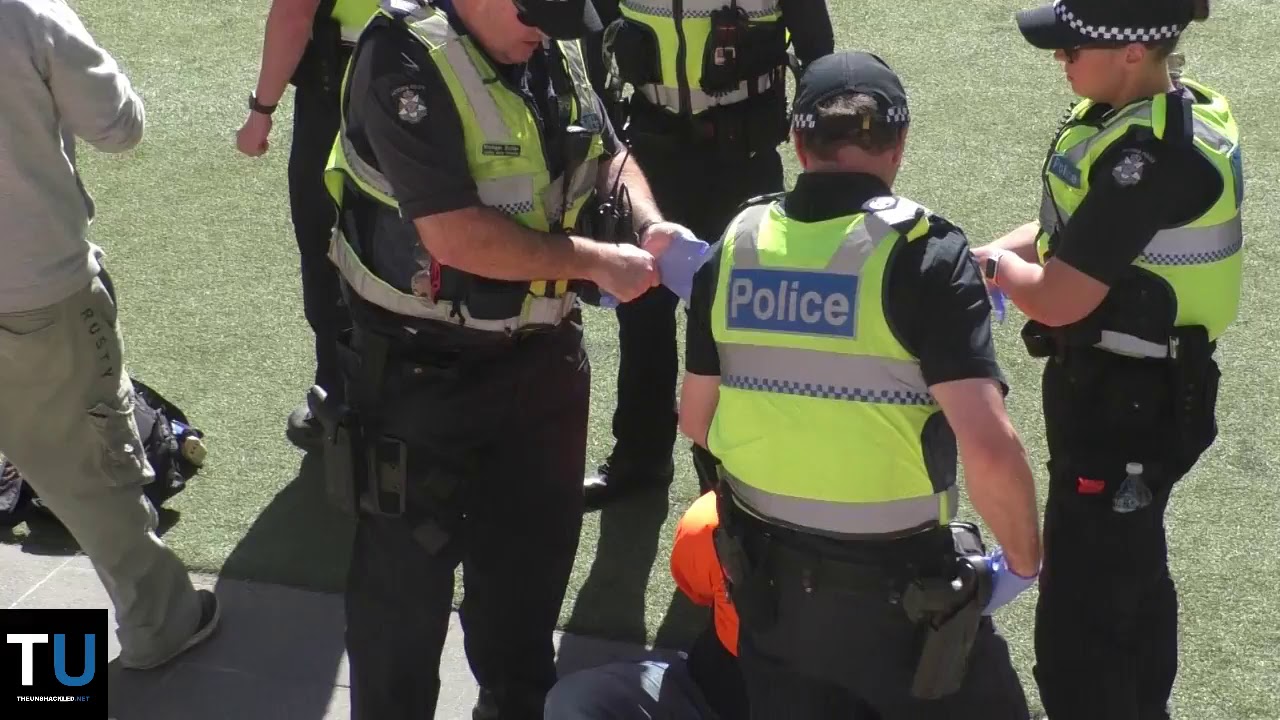 Friday Prayers in Melbourne - Victoria Police Detainment - YouTube