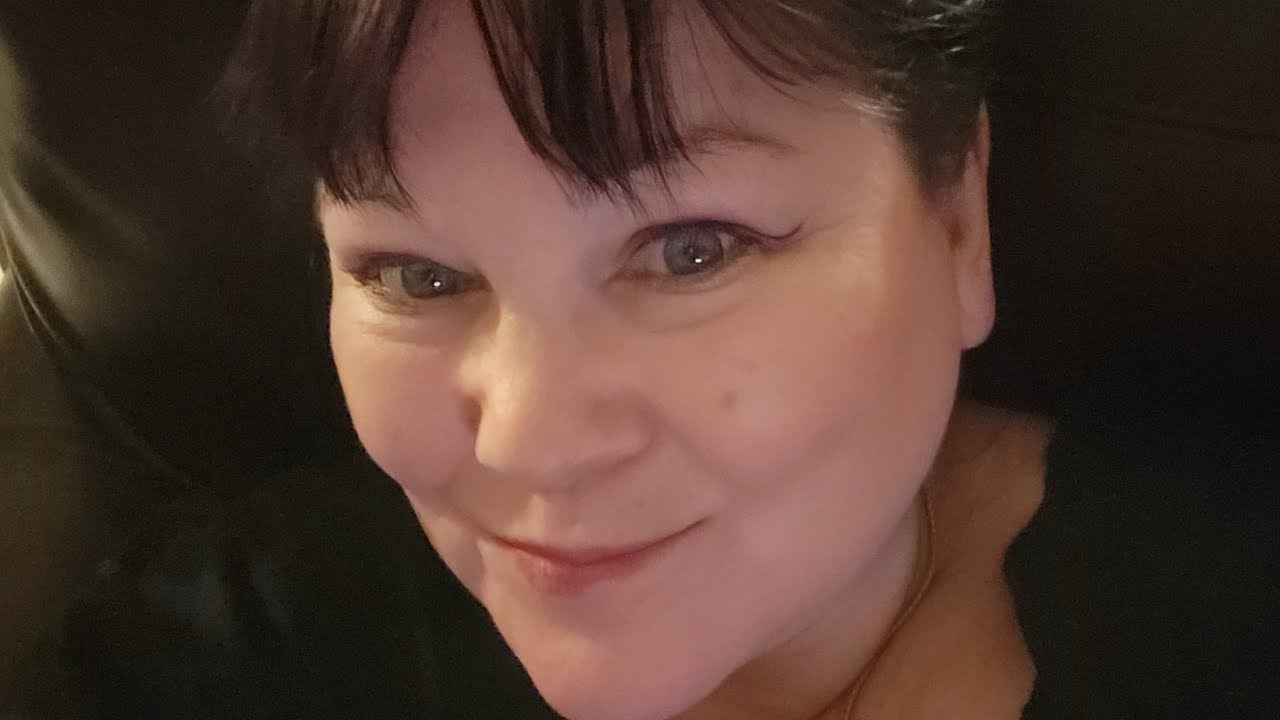 MYSTIC BRADY is live!Another walk n talk - YouTube