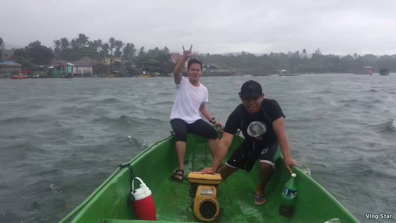 Catching bangus @ TAAL LAKE TALISAY BATANGAS/ with kamote rider 😂 - YouTube