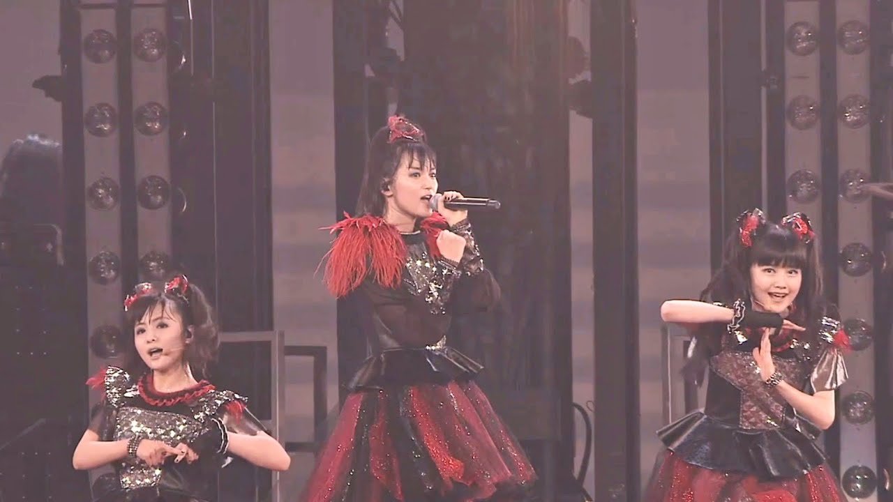 BABYMETAL - 'Meta Taro' [LIVE PROSHOT] [SUBTITLED] [4K HQ] - YouTube