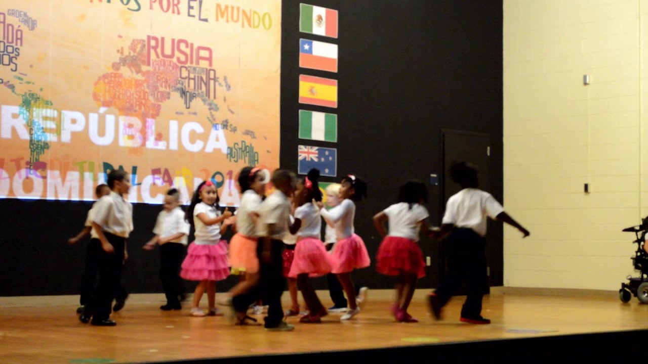 REPUBLICA DOMINICANA FERIA MULTICULTURAL KINDER GRADO 2016 - YouTube