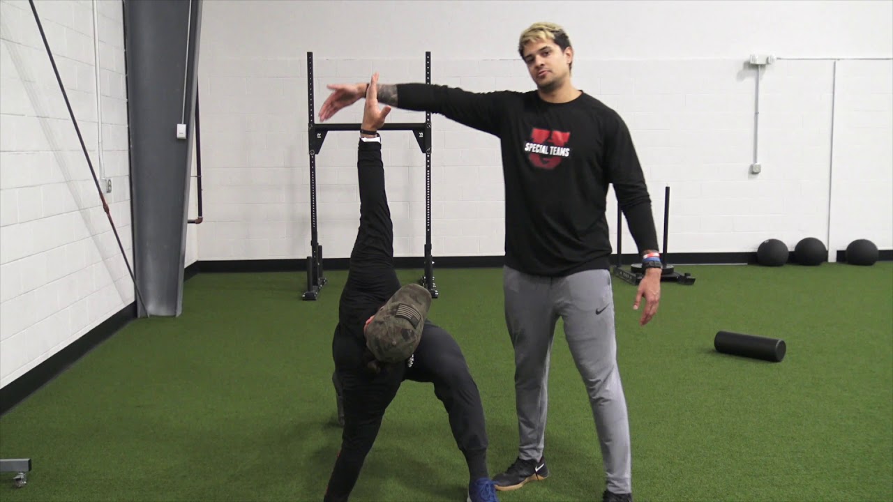 The Off Season Training Vlog Episode 2 Part 1: Long Snapper Yoga - YouTube