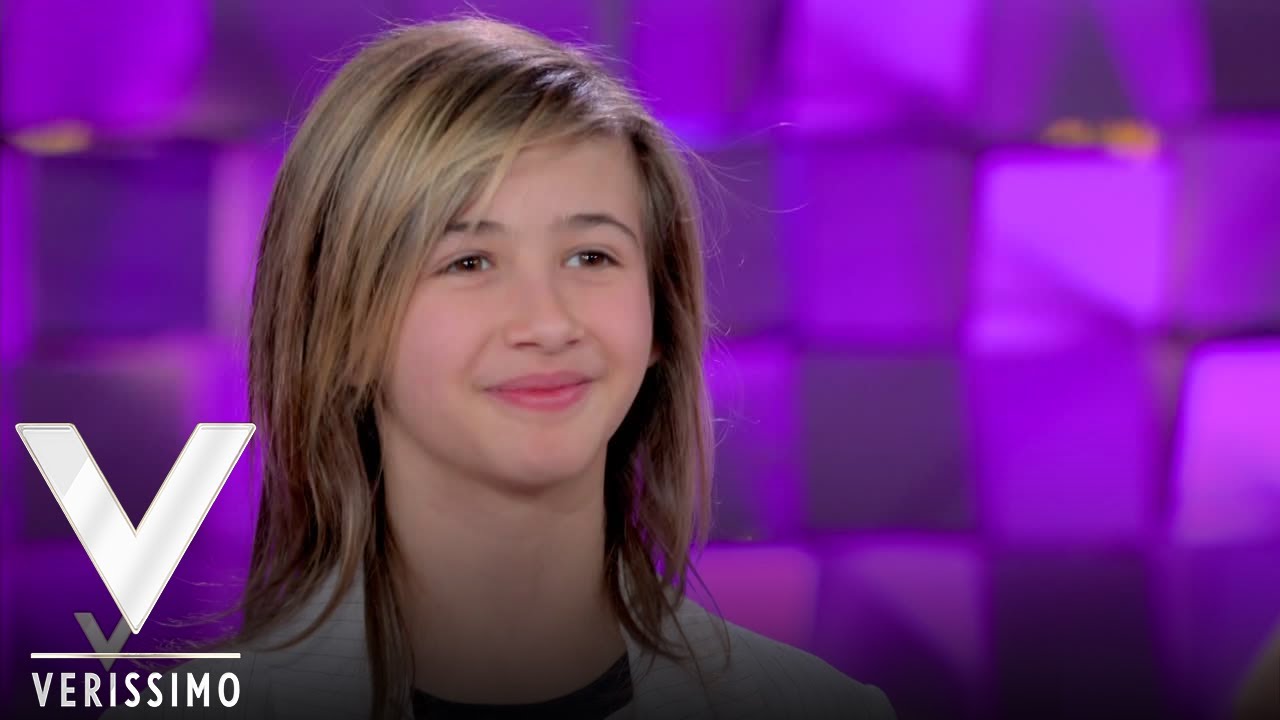 Verissimo - L'ingresso di Maria Turchi a Verissimo - YouTube