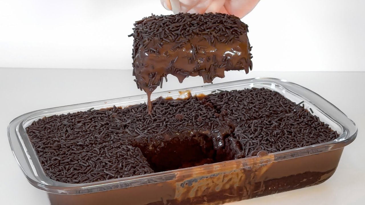 EASY and MOIST Chocolate Cake that melts in your mouth | The Best ...