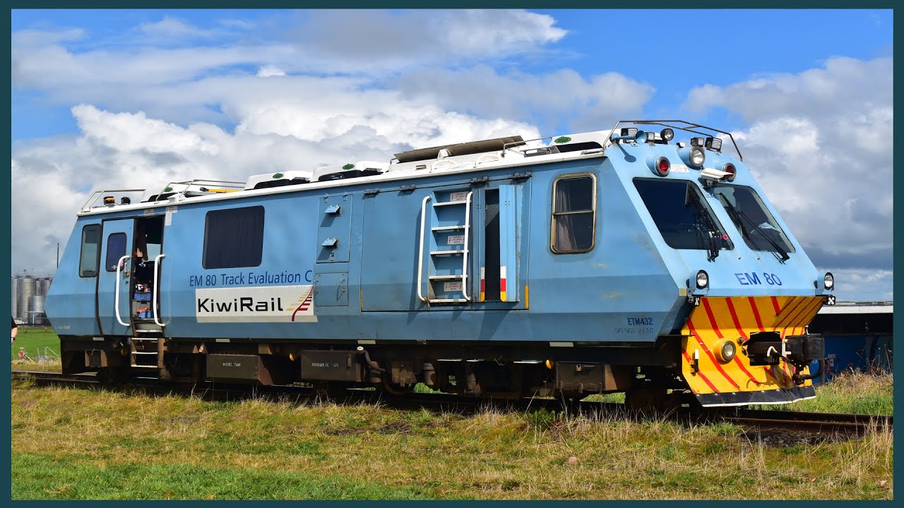 Chasing ETM 432 (KiwiRail's Only Track Evaluation Railcar) Down the ...
