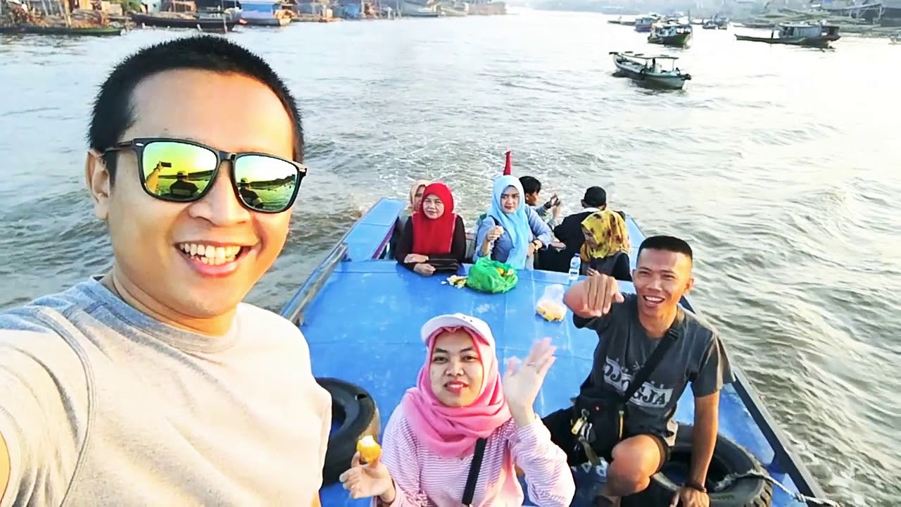 Wisata Perahu Klotok Kota Banjarmasin - YouTube