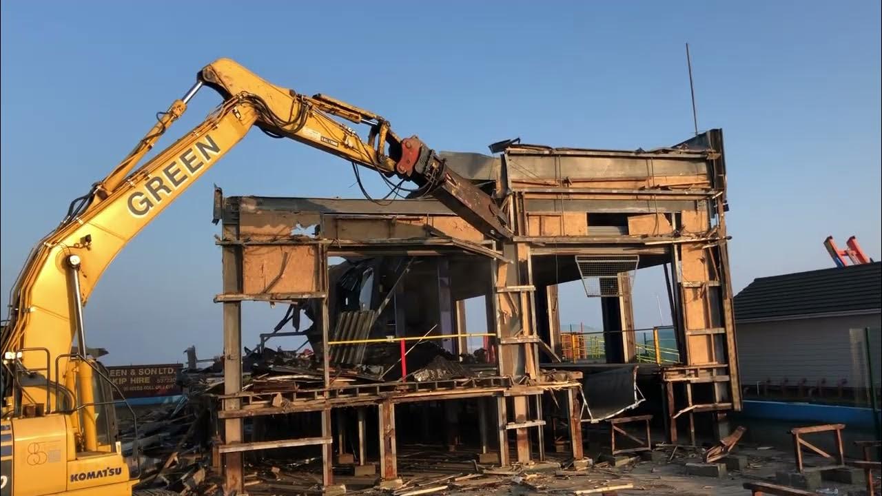Great Yarmouth log flume building structure demolition Part 11 - YouTube