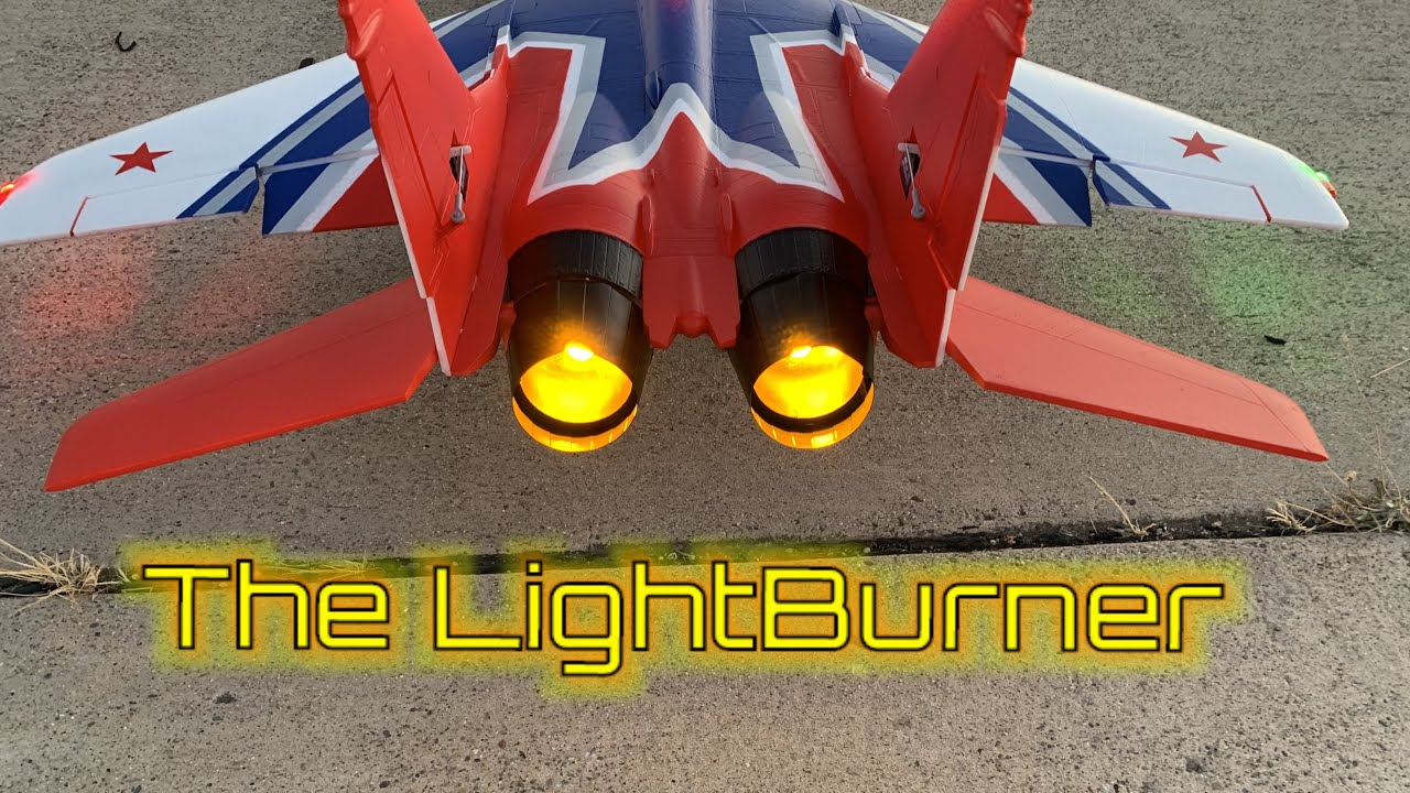 Arrows MiG-29 sunset flight - YouTube